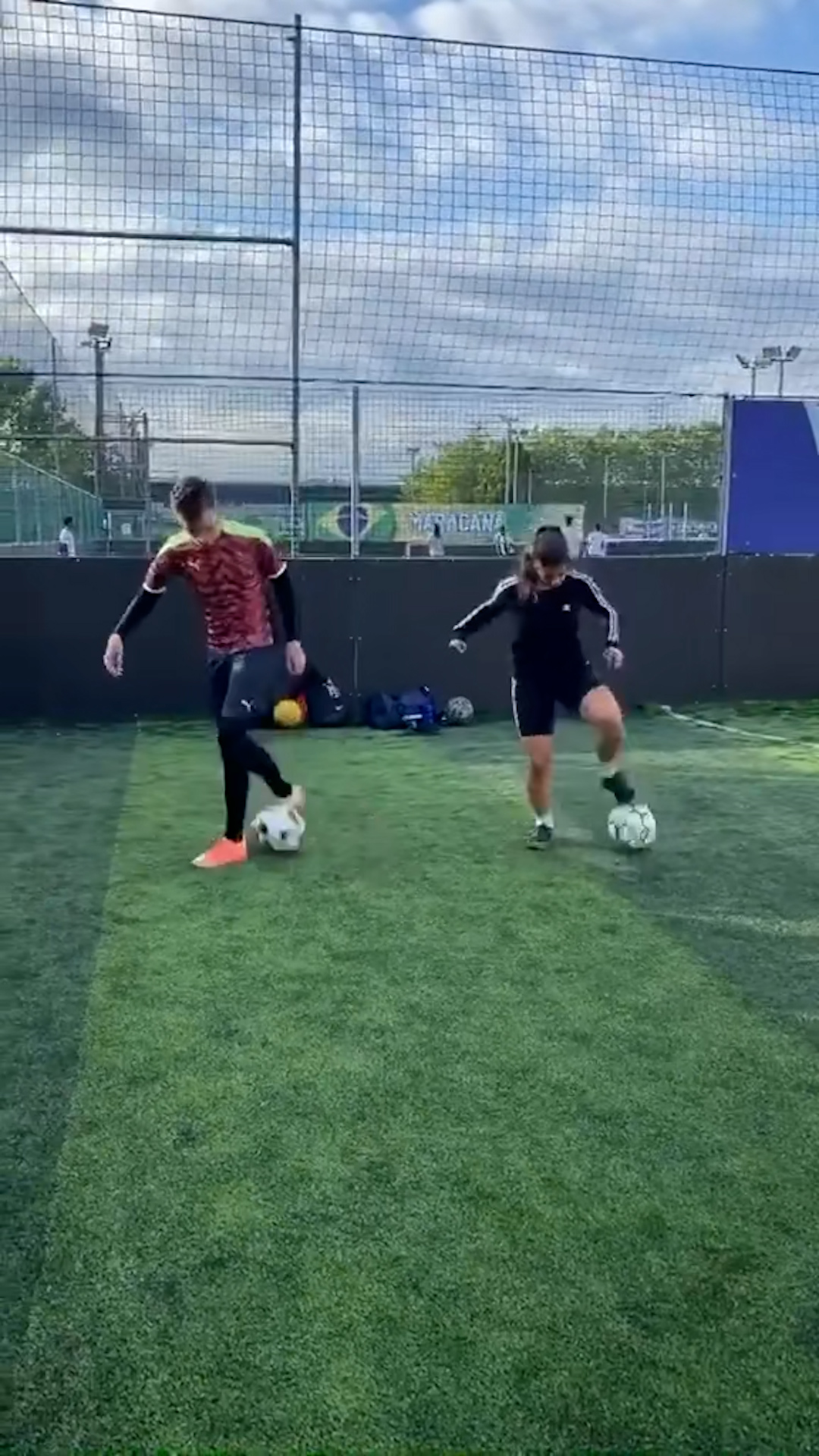 Exploring Ball Juggling in a New Style – Soccer