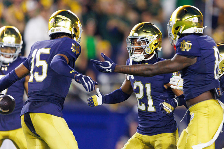 Is Leonard Moore playing today? Here's Notre Dame's injury report for ...
