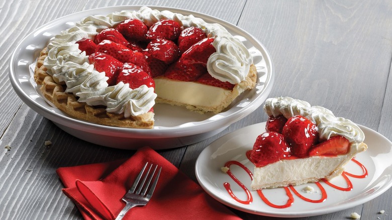 The Western US Restaurant Chain That Everyone Loves For Its Pie Is ...