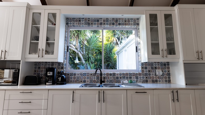 Do Your Kitchen Cabinets Need To Be Symmetrical?