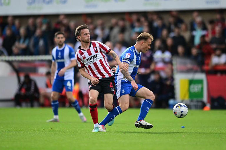 Former Walsall and Swindon Town midfielder Liam Kinsella joins ...