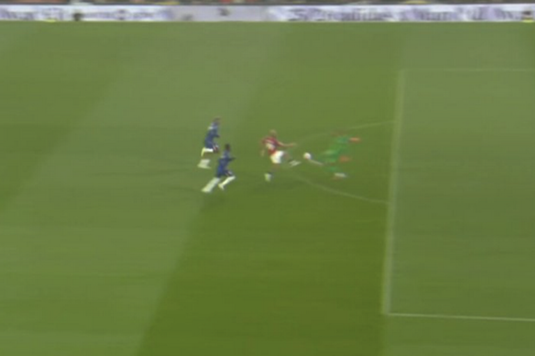 Robert Sanchez sent off as Chelsea experience horror start against Man Utd