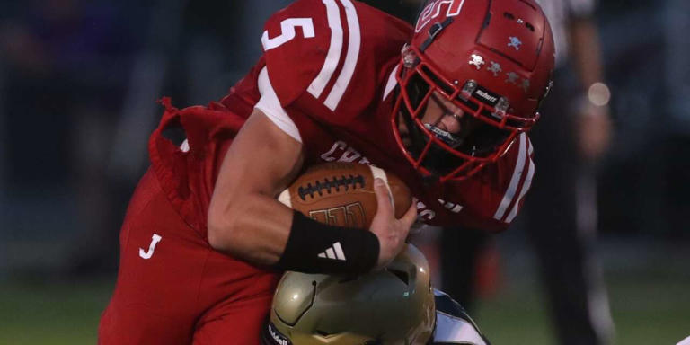 Easton Ackerman scores 3 TDs as Jacksonville routs Lanphier 48-0