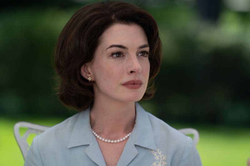 Flowervale Street, nuovi dettagli sul film con Anne Hathaway ed Ewan ...