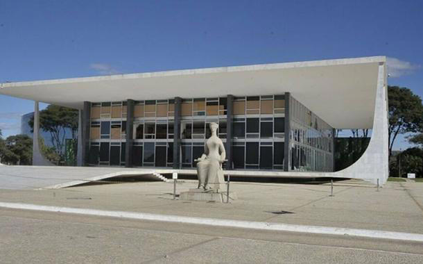 Decisão de Gilmar Mendes deve travar 66 pedidos de impeachment contra ministros do STF