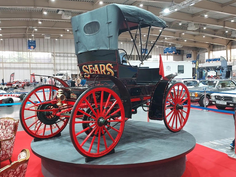 Retro Motor Show. Trzydniowe święto klasycznej motoryzacji w Poznaniu ...