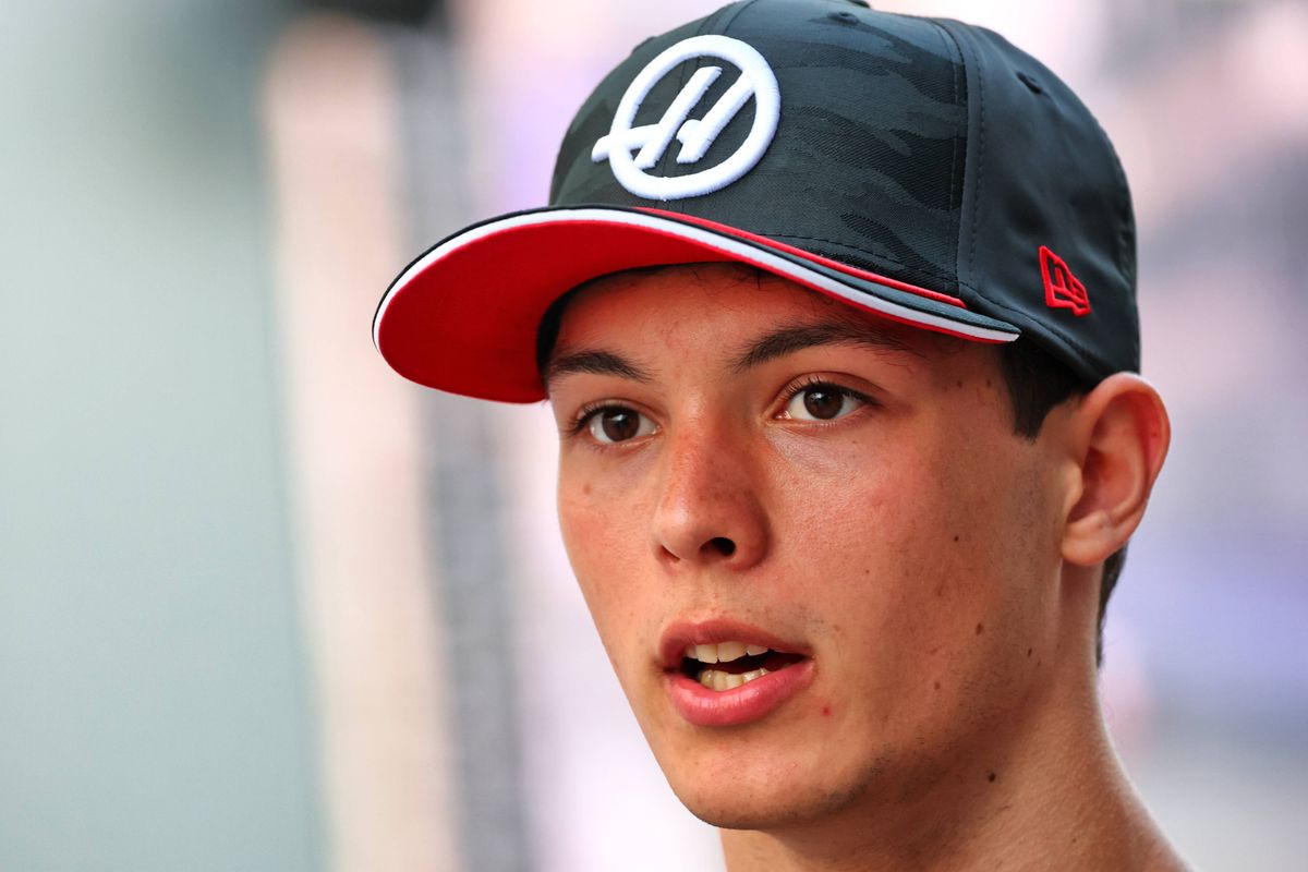 4. Rote Flagge in Baku bei Stoßstangenautos-ähnlicher Session! Bearman ...