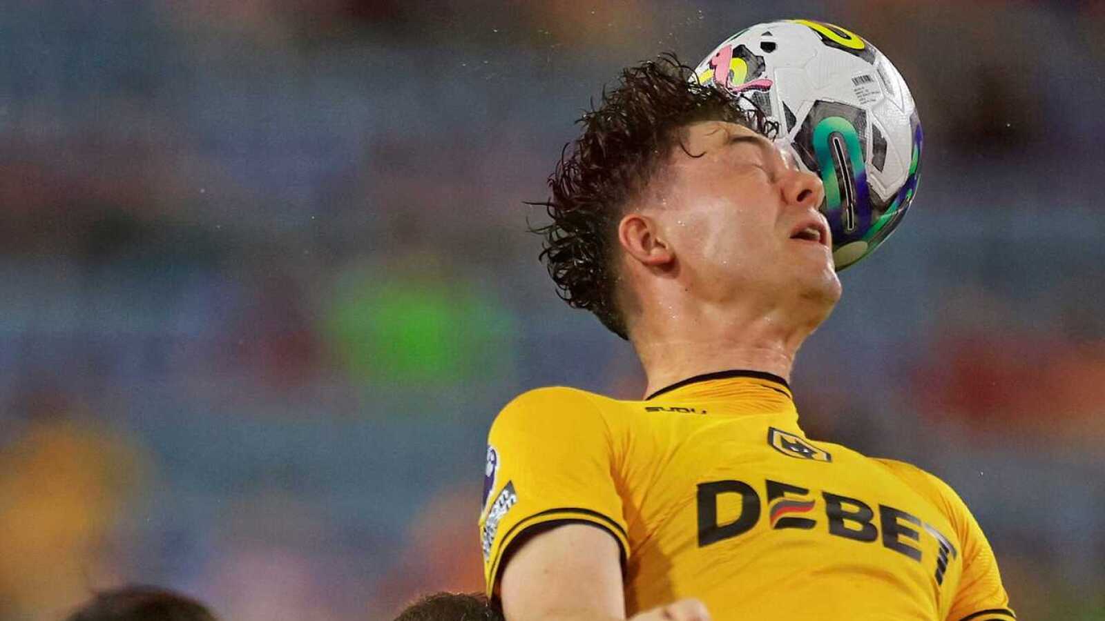 Wolves Player Praised by Alan Shearer Signs New Deal