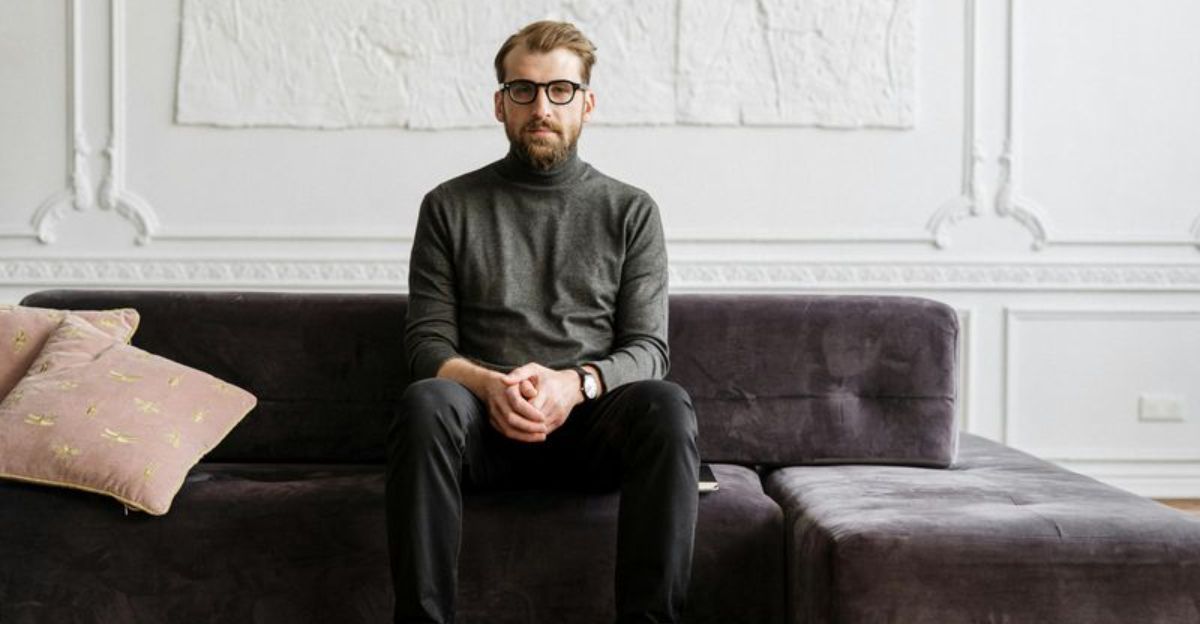 9 Traits of a Low-Quality Man, According to Psychology