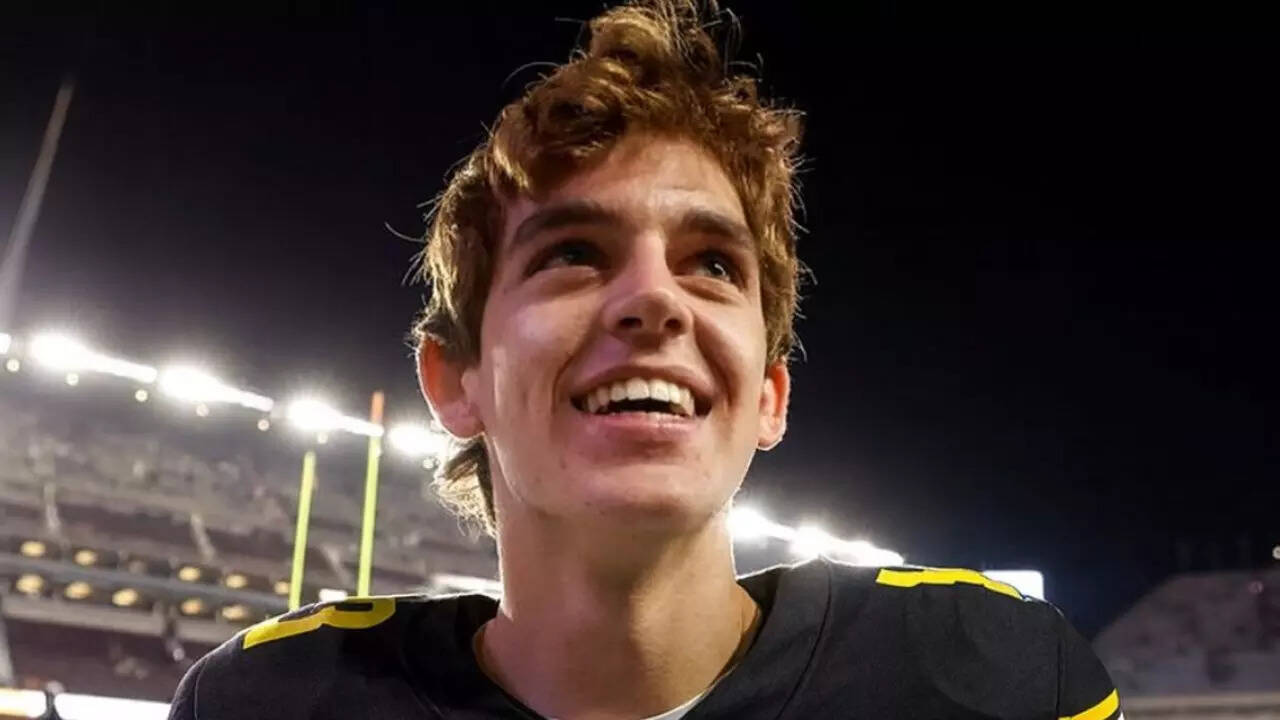Arch Manning struggles in Texas Longhorns early season games as fans ...