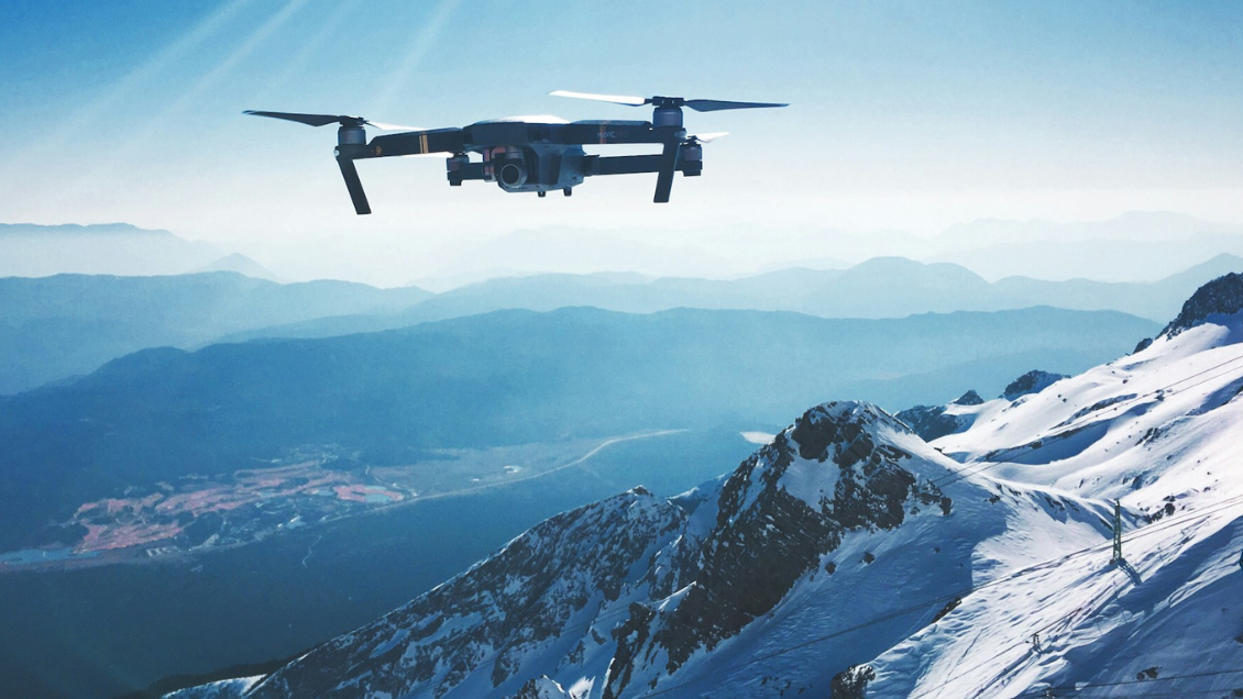 Auge de drones en Chile: Firma china busca hacer vuelo de presentación de su "taxi dron"