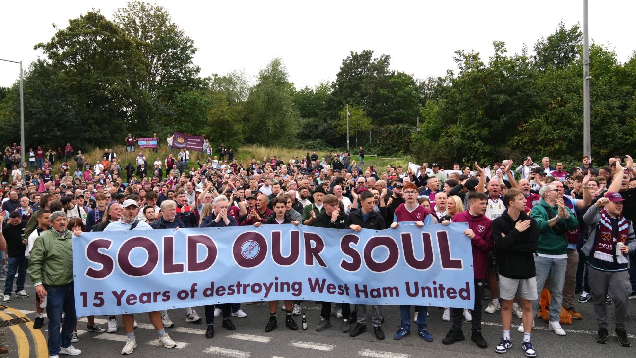 West Ham fans protest against owners before Crystal Palace clash
