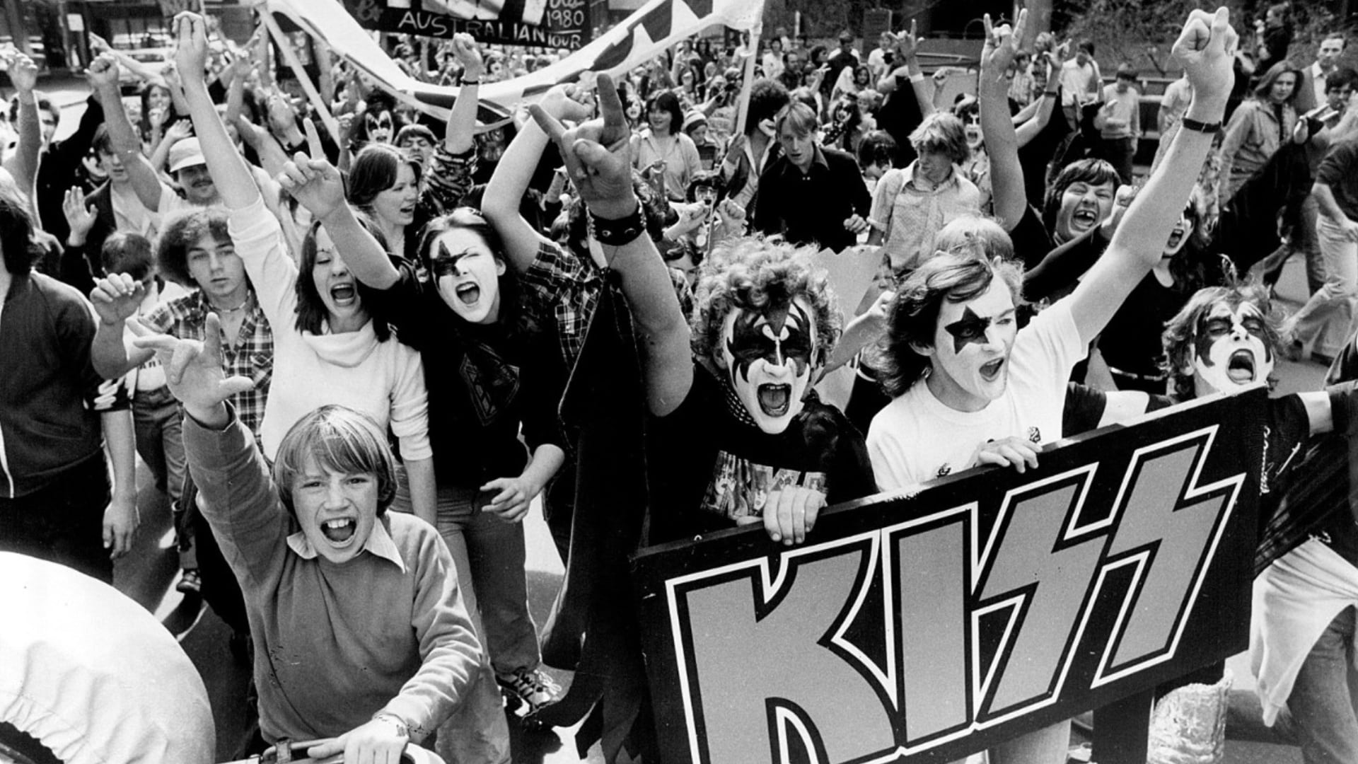 23 Weird Fan Clubs People Actually Joined