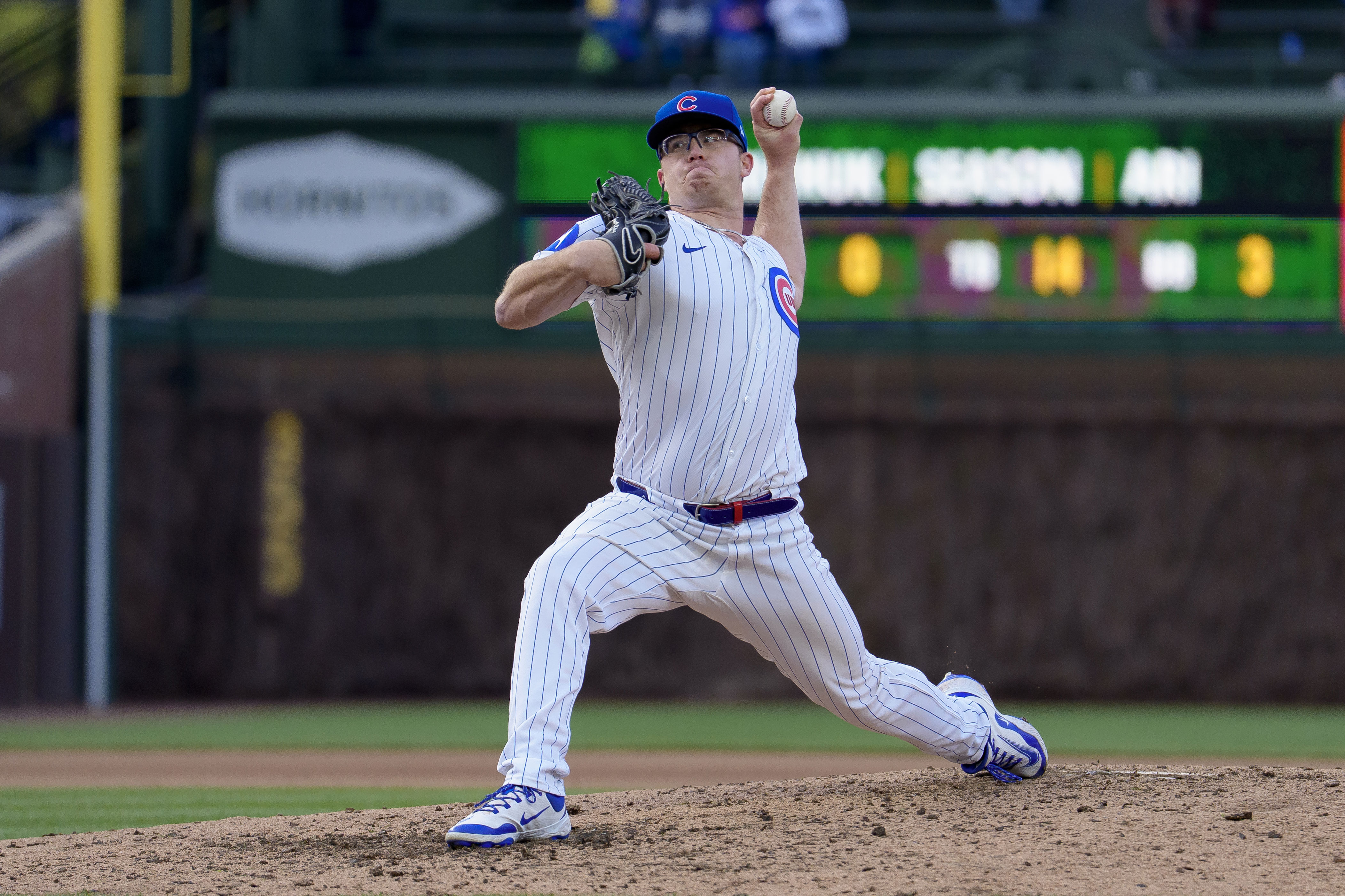 Cubs roster move: Jordan Wicks recalled, Porter Hodge optioned