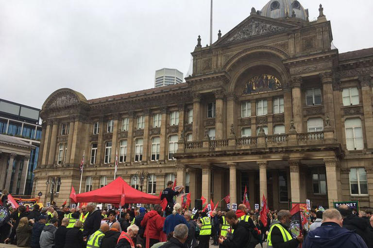 Hundreds march with Birmingham bin strikers as union boss says ...