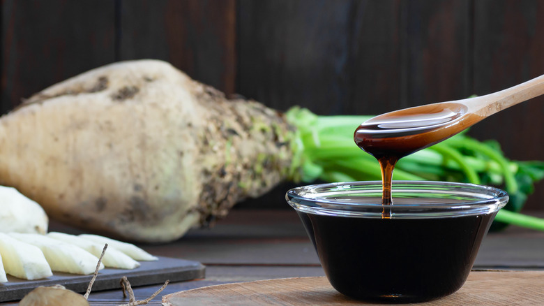 What You Need To Know About The 3 Different Types Of Molasses