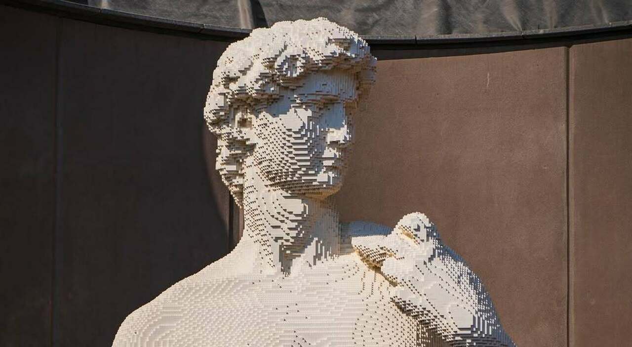 Lego, a Bergamo il David di Michelangelo realizzato con 635mila ...