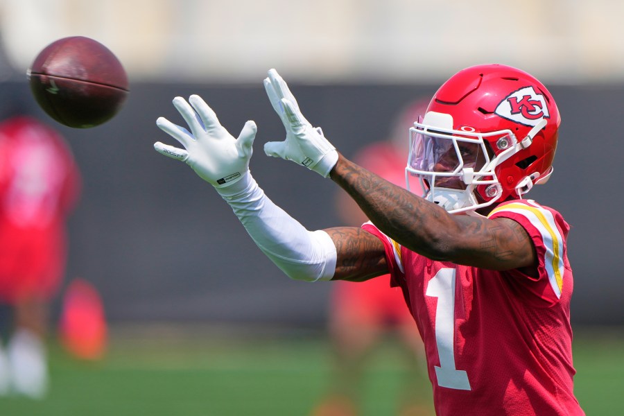 Chiefs WR Xavier Worthy ruled out vs. Giants with shoulder injury