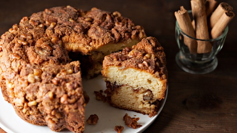 The Genius Way To Make Coffee Cake More Shareable