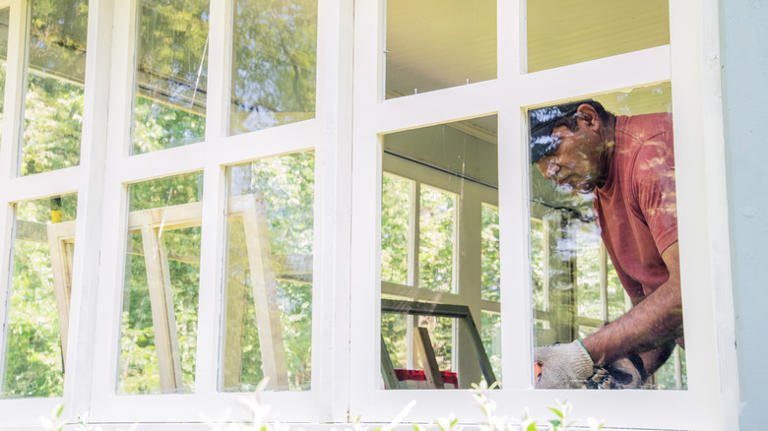 What Are The Lines On Some Windows Called And What Are They For?