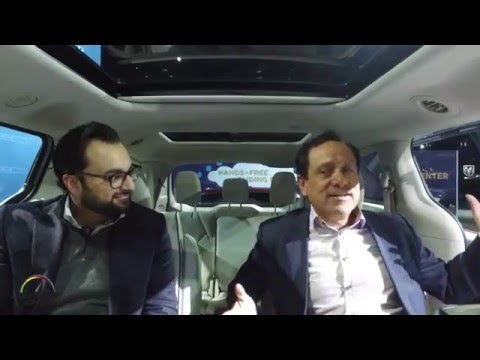 Title: Uconnect Theater Entertainment System del Chrysler Pacifica 2017 ...