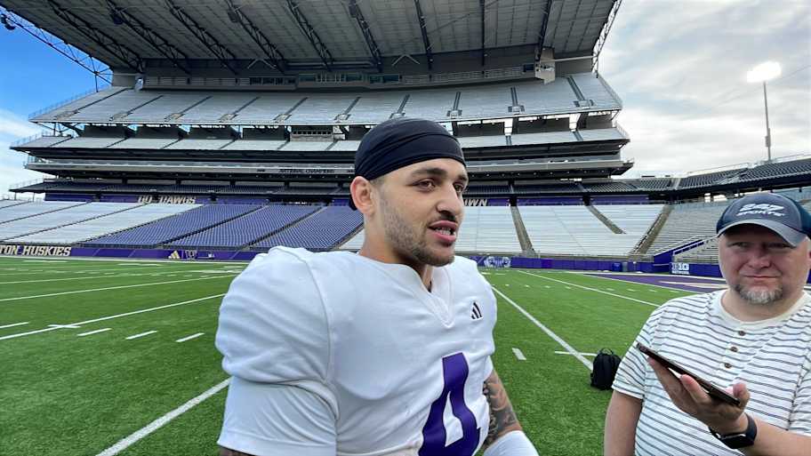 Huskies Won't Have Speedy Washington For Wisconsin Game