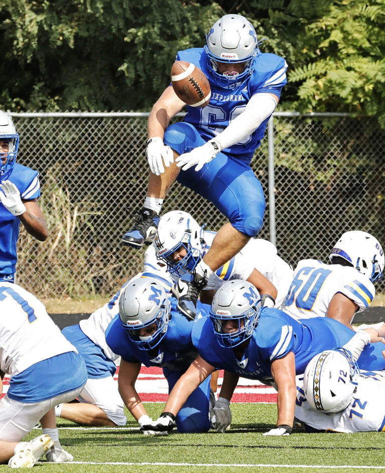 'This team is locked in': Marquette turns away Aurora Central Catholic ...
