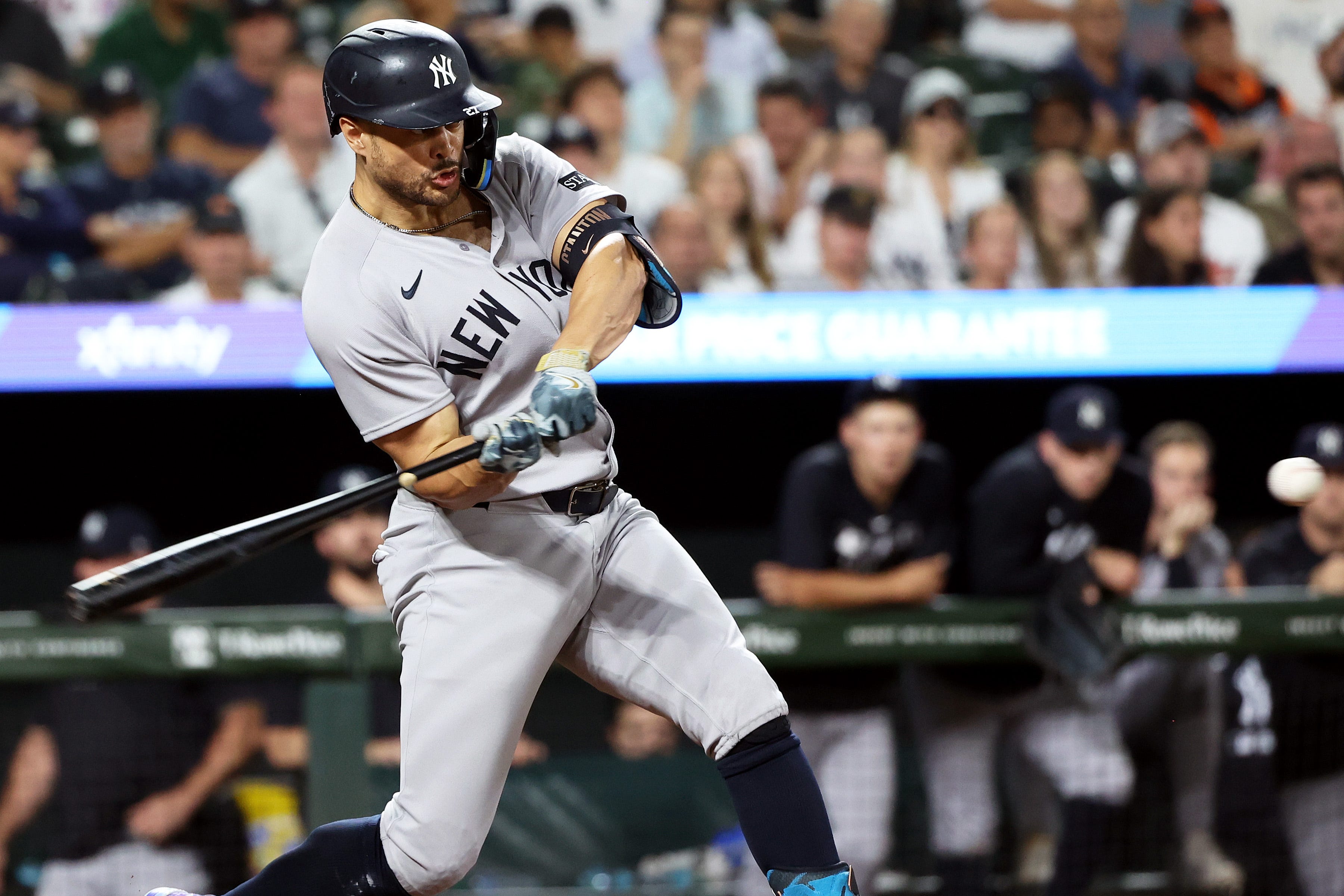 Yankees' Giancarlo Stanton blasts career home run No. 450