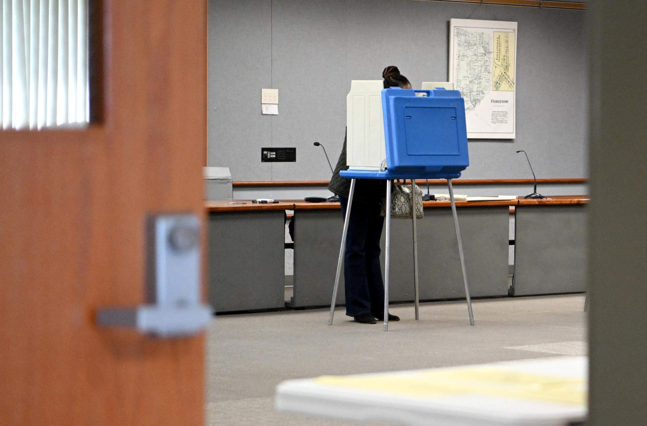 Letters: Voting yes on retention; Penn State hypocrisy