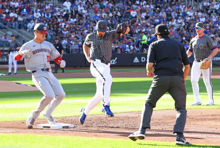 Comedy of errors haunt Mets in ugly inning in loss to Nationals