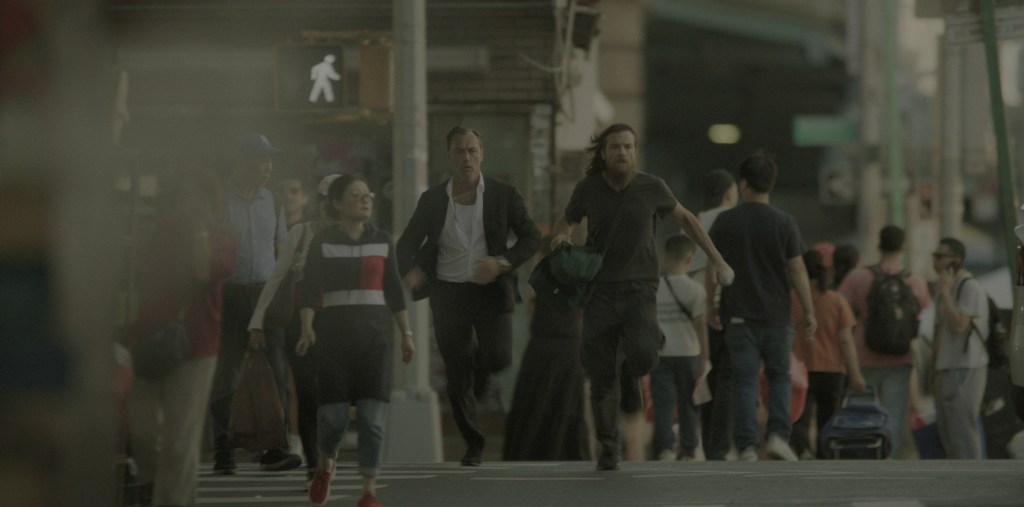 ‘Black Rabbit' Star Jude Law and Creators on That Shocking Final Death ...