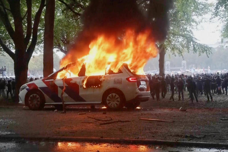 Violence erupts at right-wing demonstration in the Netherlands ahead of ...
