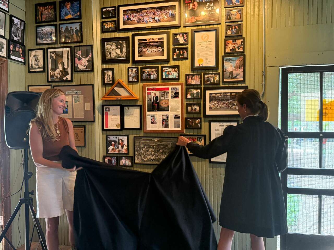 Gruene Hall unveils ultimate prize for 5 lucky Texans