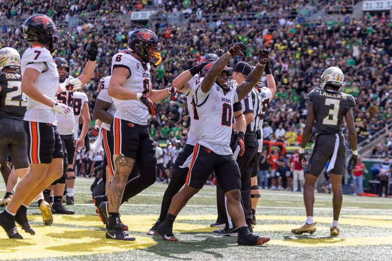 No. 6 Oregon Ducks lead Oregon State Beavers 41-7 in 4Q: Live updates today