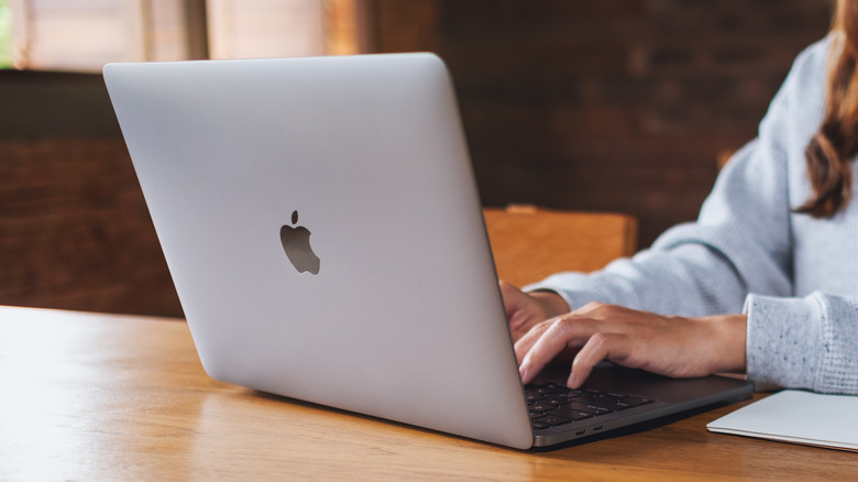 5 MacBook Features And Tips You Can Use To Be More Productive