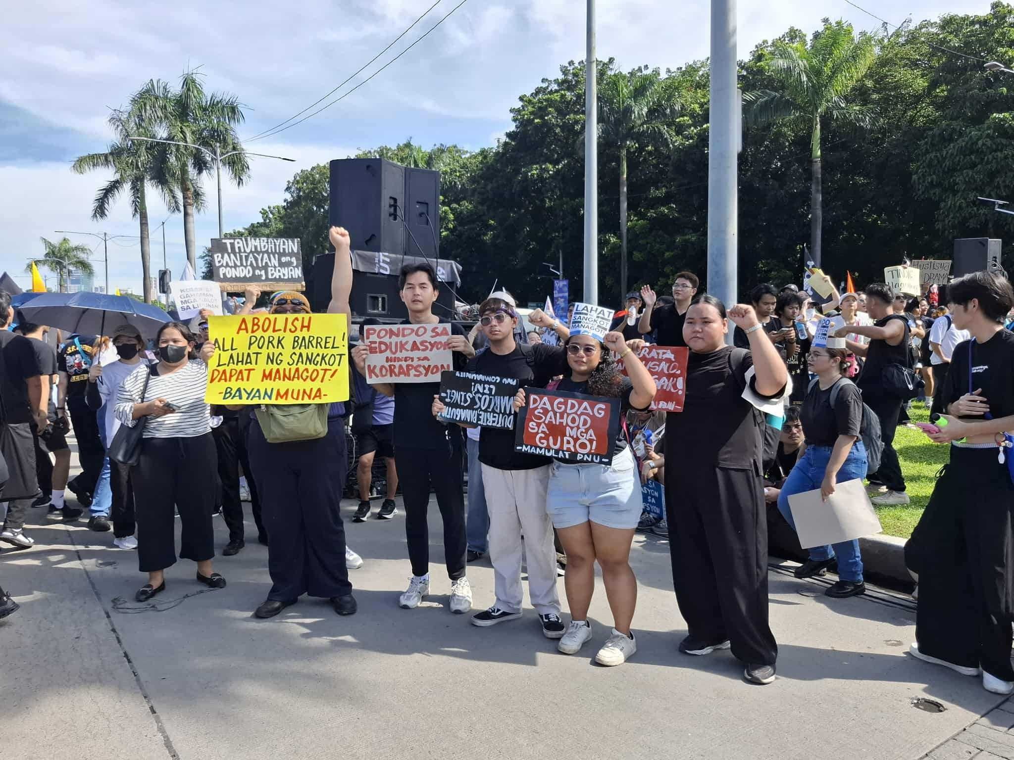 'Impyerno!': From students to retirees, thousands rage at ghost ...