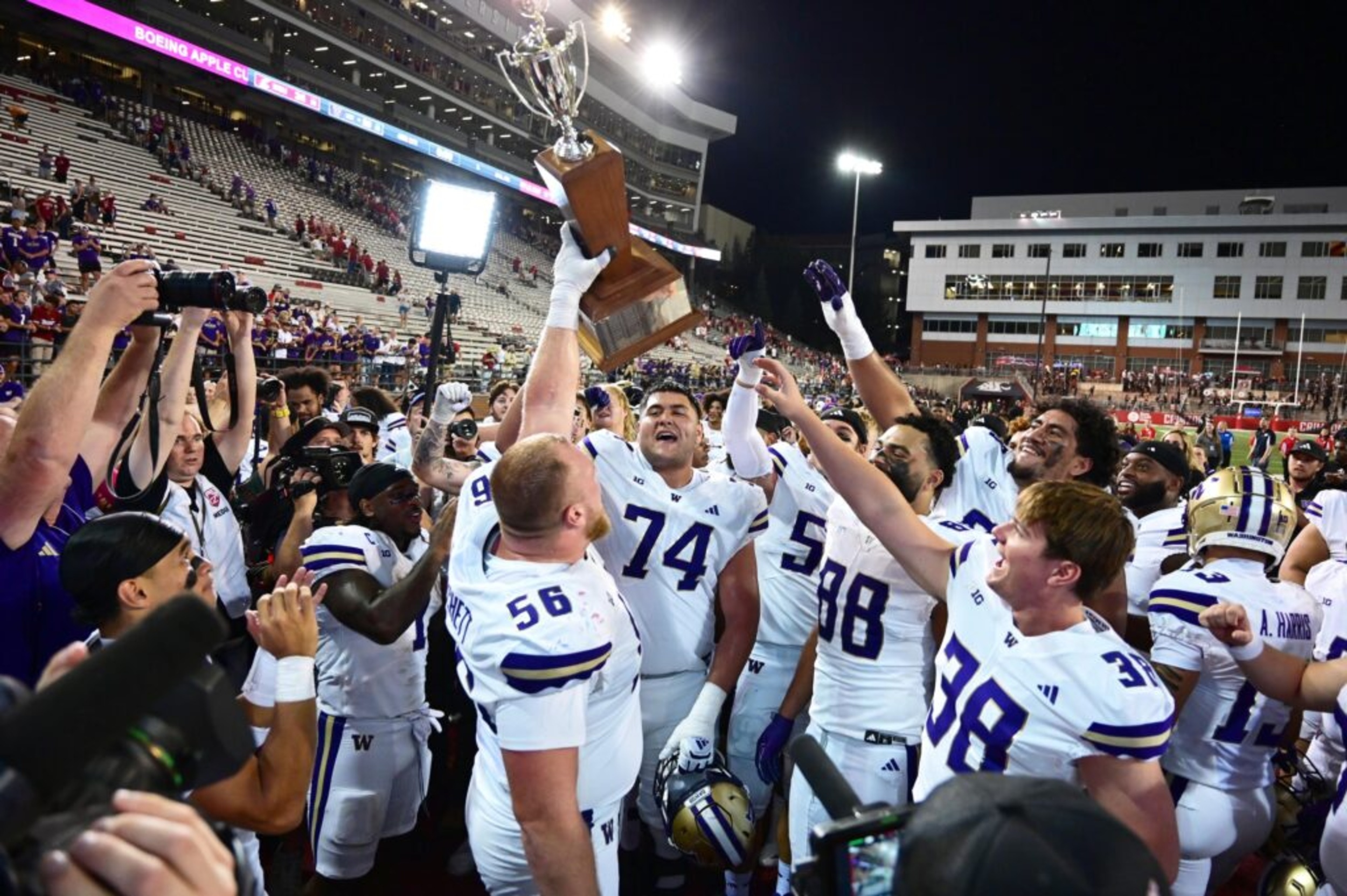 Washington Stays Relentless, Apple Cup Returns to Seattle