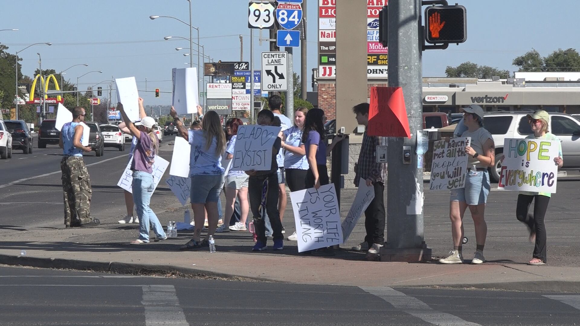 Choose 2 Stay hosts suicide prevention rally