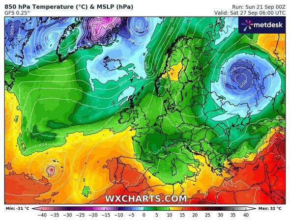 UK weather maps show exact date next 880-miles Atlantic storm is set to ...