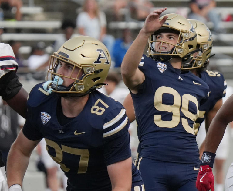 Akron Zips football score, recap vs. Central Michigan. Highlights from ...