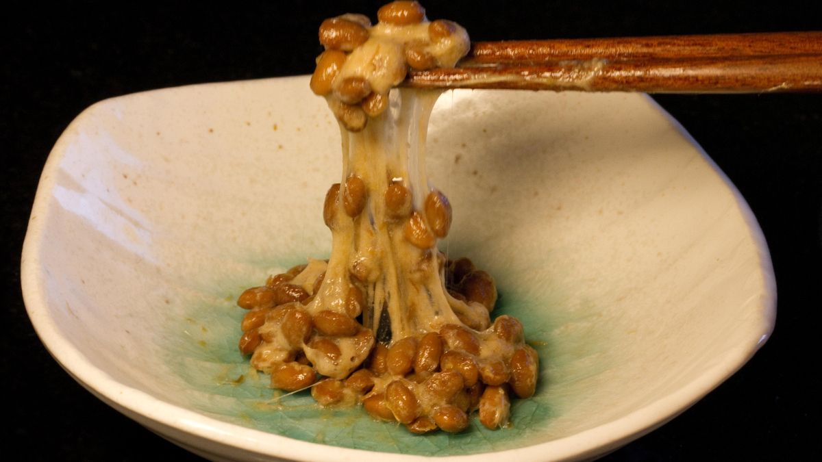 Cómo cocinar el natto japonés y sus recetas: el superalimento hecho a ...
