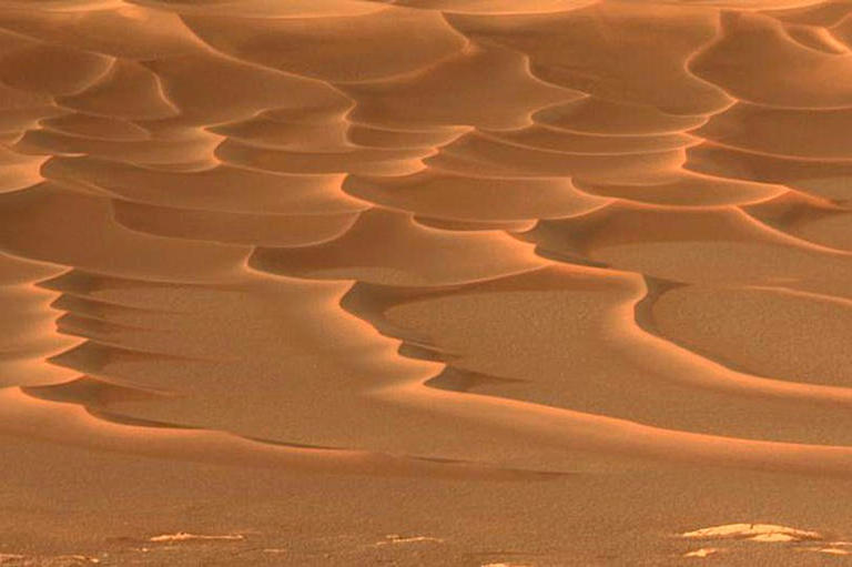 NASA unveils proof of life on Mars as aliens would have thrived in ...
