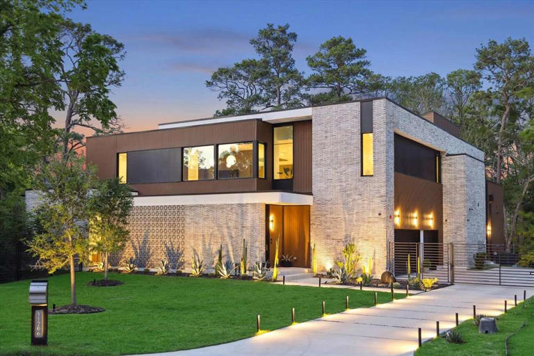 Houston's priciest August homes span Galveston waterfront to River Oaks