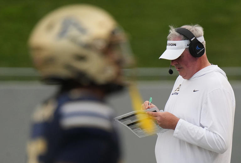 Akron Zips football score, recap vs. Central Michigan. Highlights from ...