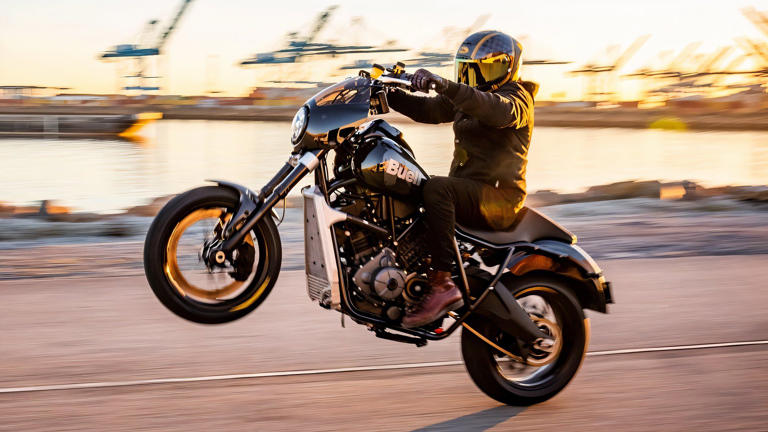 The power cruiser that feels strong without feeling heavy