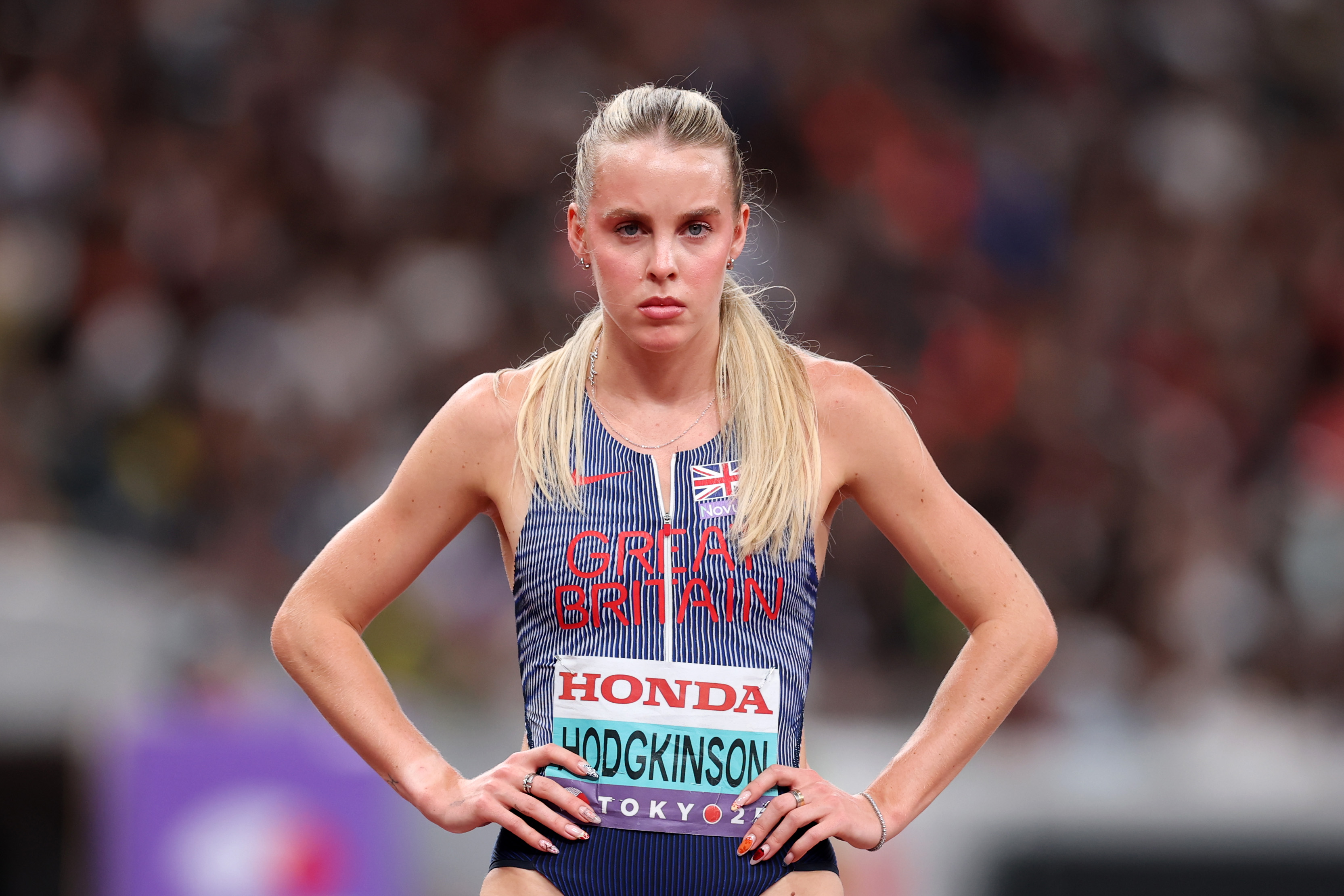 What time is Keely Hodgkinson in 800m final today?