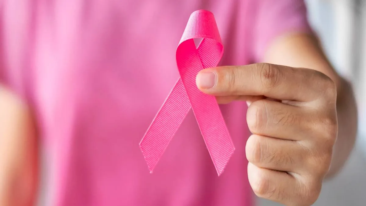 Hospital spreads breast cancer awareness