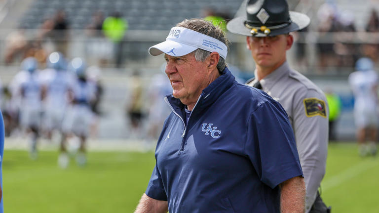 Bill Belichick sends message to Scott Frost after UCF loss