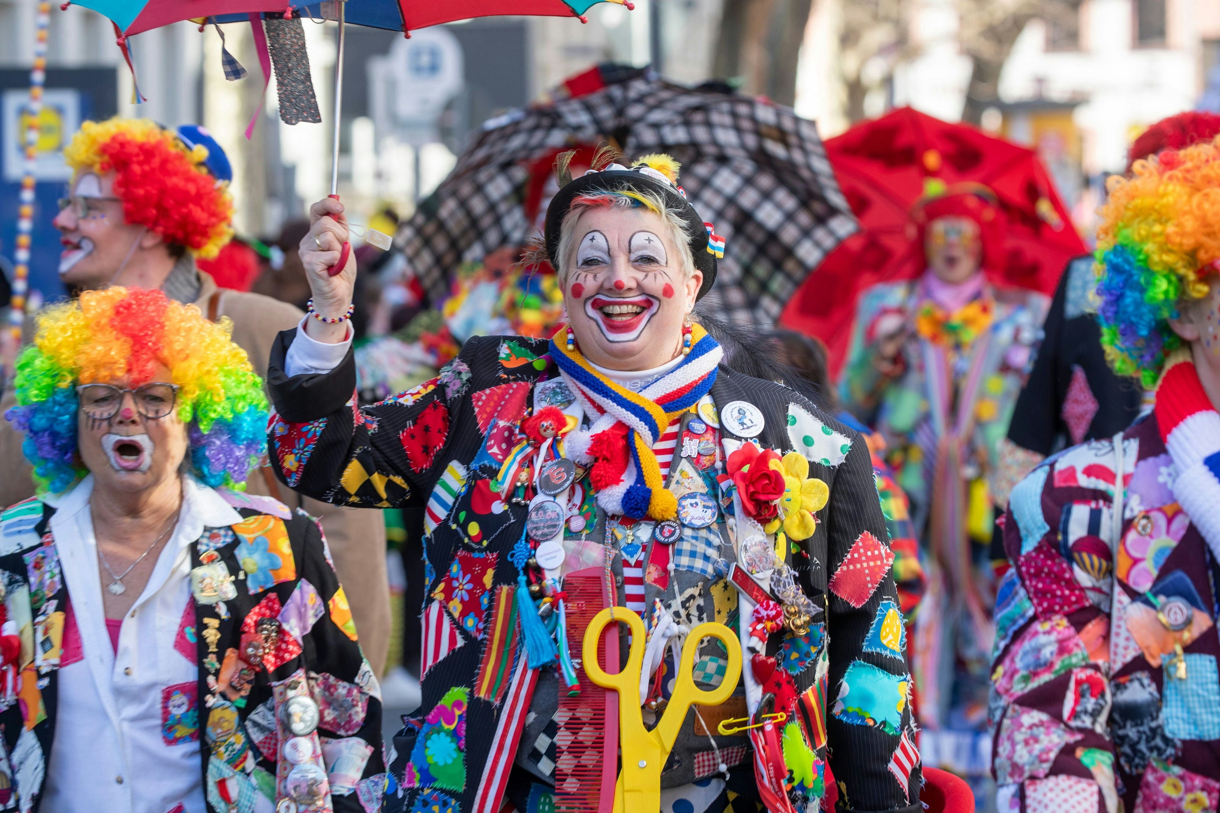 Rosenmontagszug, Zugweg und Co.: Alle Infos zum Rosenmontag 2026 in Köln