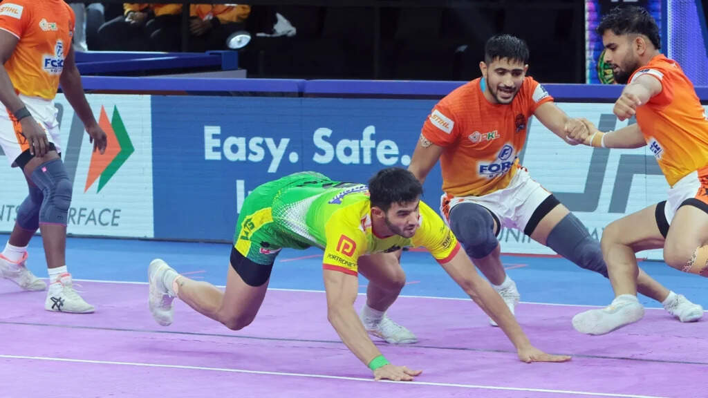 Patna Pirates Secures First Victory in PKL 2025 Against Puneri Paltan
